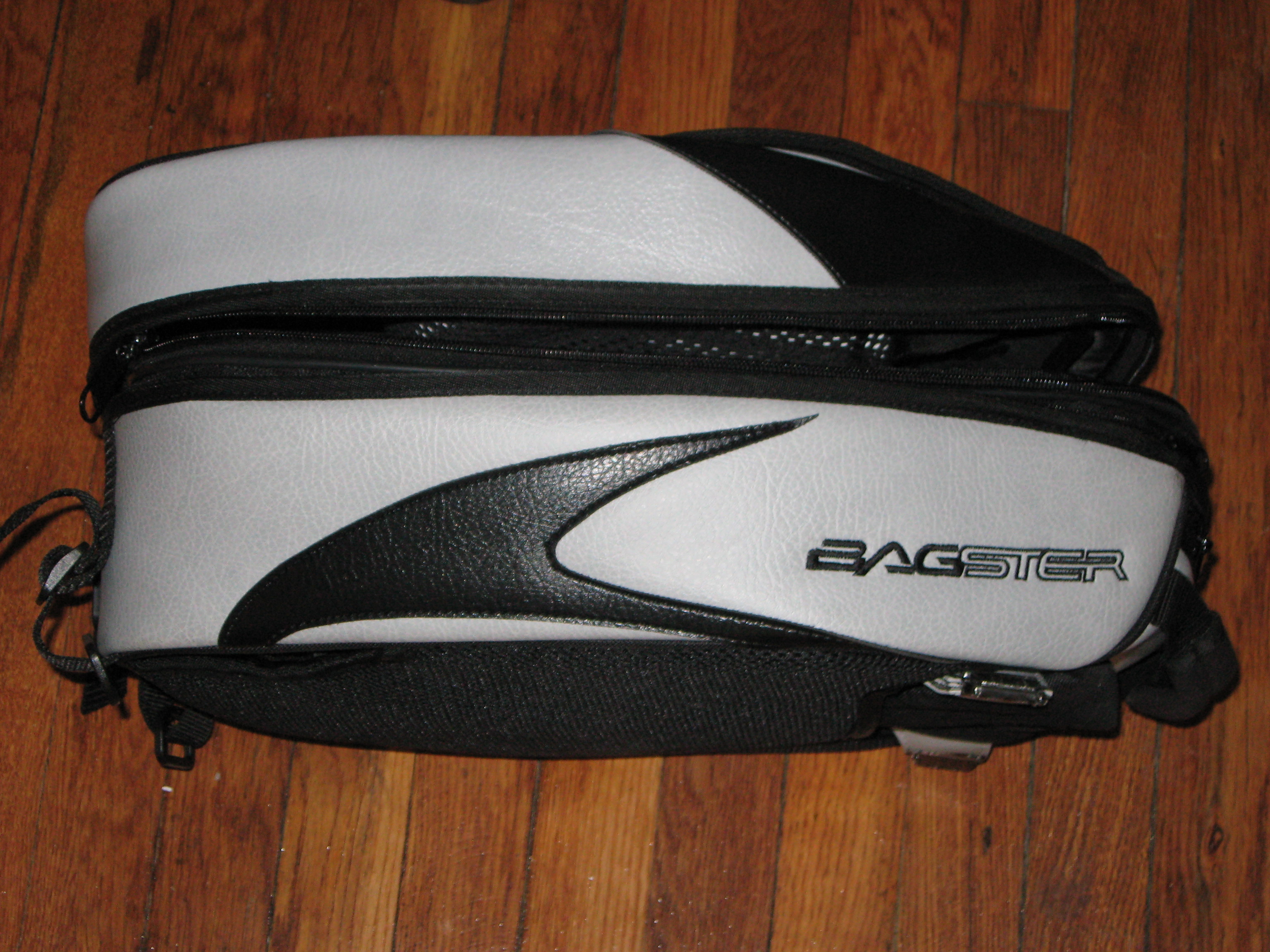 FS: Stock Windscreen, Peg Rubber, Spare Key, Bagster - The Sales Floor ...