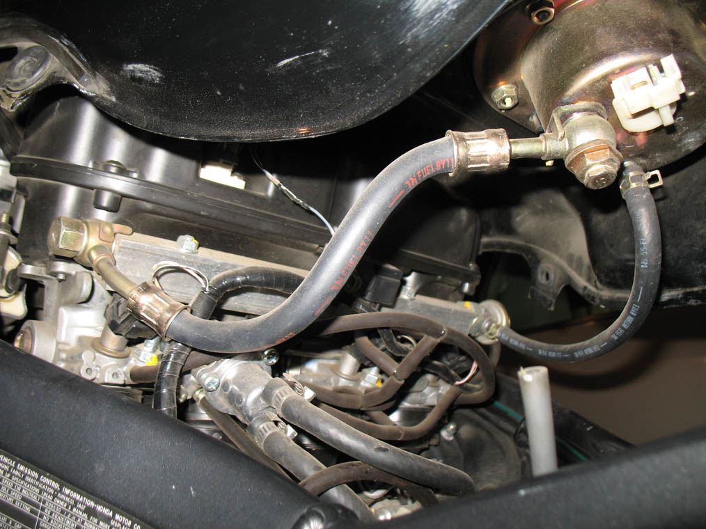 Fuel line disconnect - The Garage - CBR1100XX.org Forum